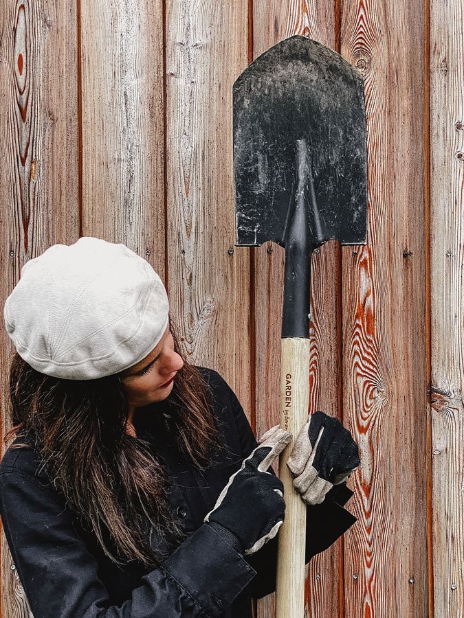 Pointed garden spade Deluxe - Heavy Duty Digging Shovel